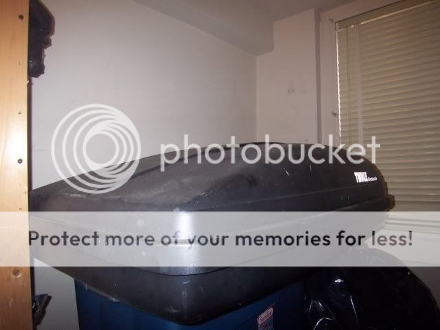 Thule cargo roof box ...the weekender $150 | Volkswagen Passat Forum