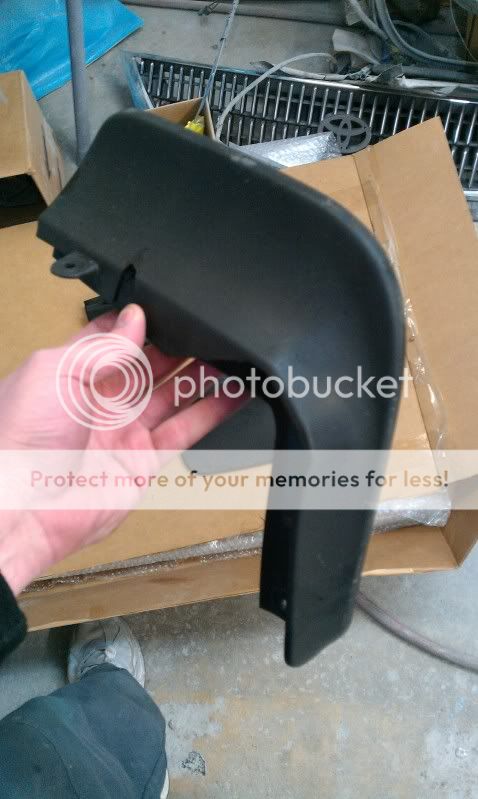 OEM mud flaps | VW Vortex - Volkswagen Forum