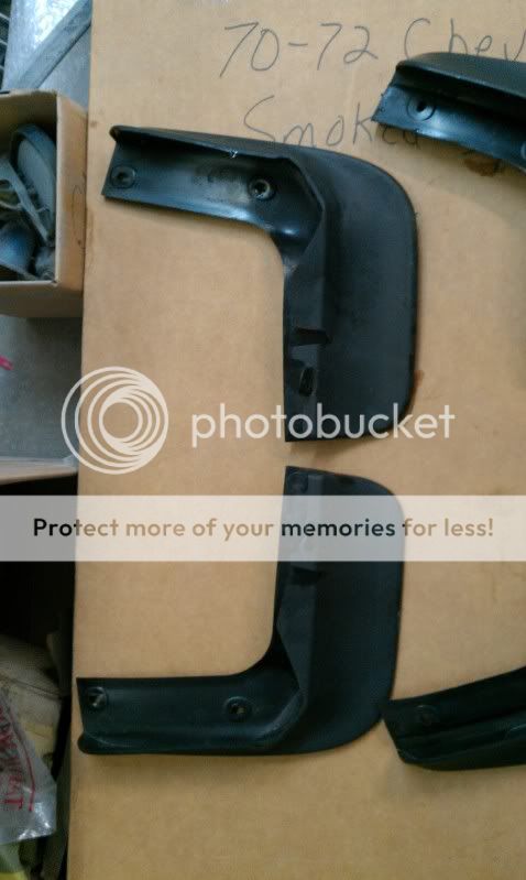 OEM mud flaps | VW Vortex - Volkswagen Forum