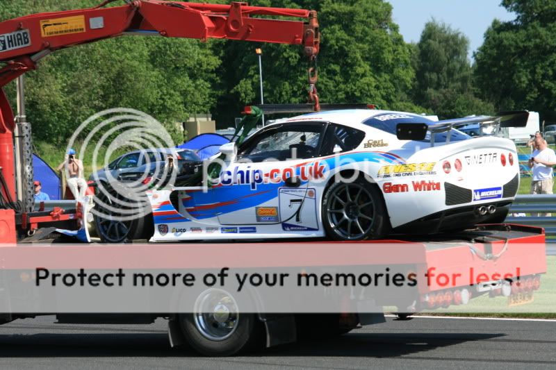 Oulton Park 09 - Carl Breeze - Mark Proctor Crash - My pics - Page 1 ...