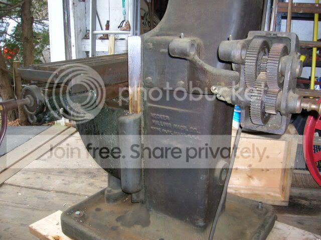 Leblond 16"----Becker #3 vertical mill