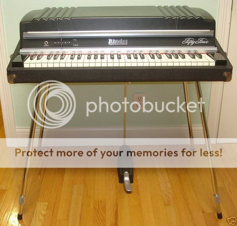 Looking to Buy a Fender Rhodes Celeste or 54 keys in USA LA