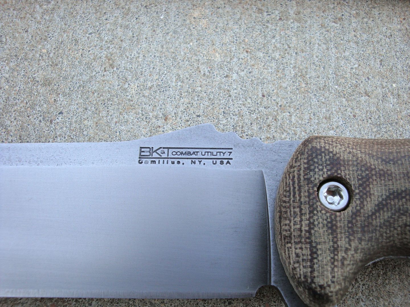 Becker BK2 w/micarta, Camillus era BK7 w/Micarta and Benchmade 15000 D2 ...