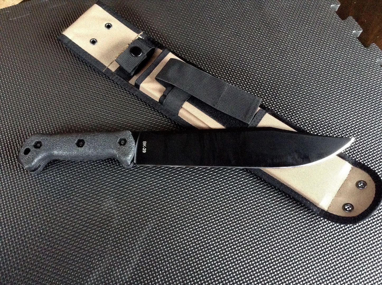 Beaker BK20, BK29 BK5 Microtech SBK, Custom Master Hunter | BladeForums.com