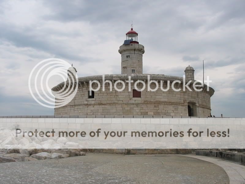 Farol e Forte de São Lourenço do Bugio - Foz do Rio Tejo ...