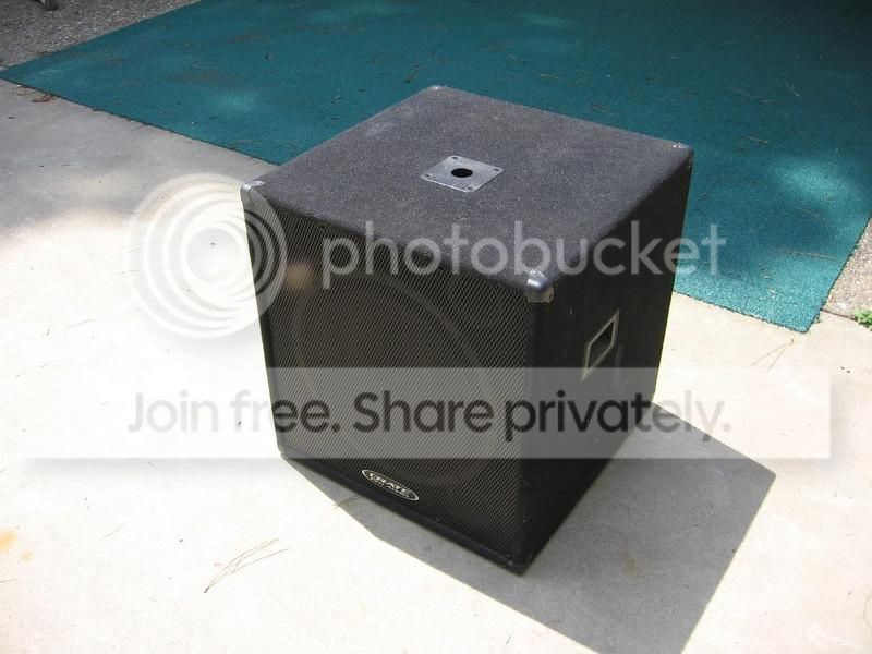 Crate 18" Subwoofer cabinet F/S - Live Gear - Harmony Central